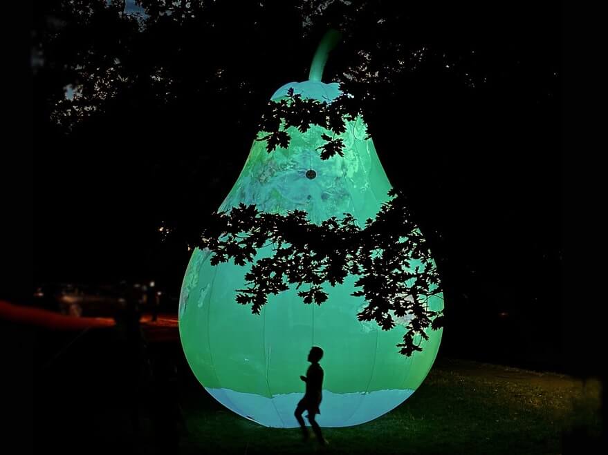 The World Has Gone Pear Shaped - Tine Bech Studio